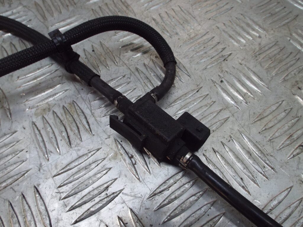 1.4 1.75 TB Turbocharger Vacuum Control Valve Boost Solenoid Pierburg ...